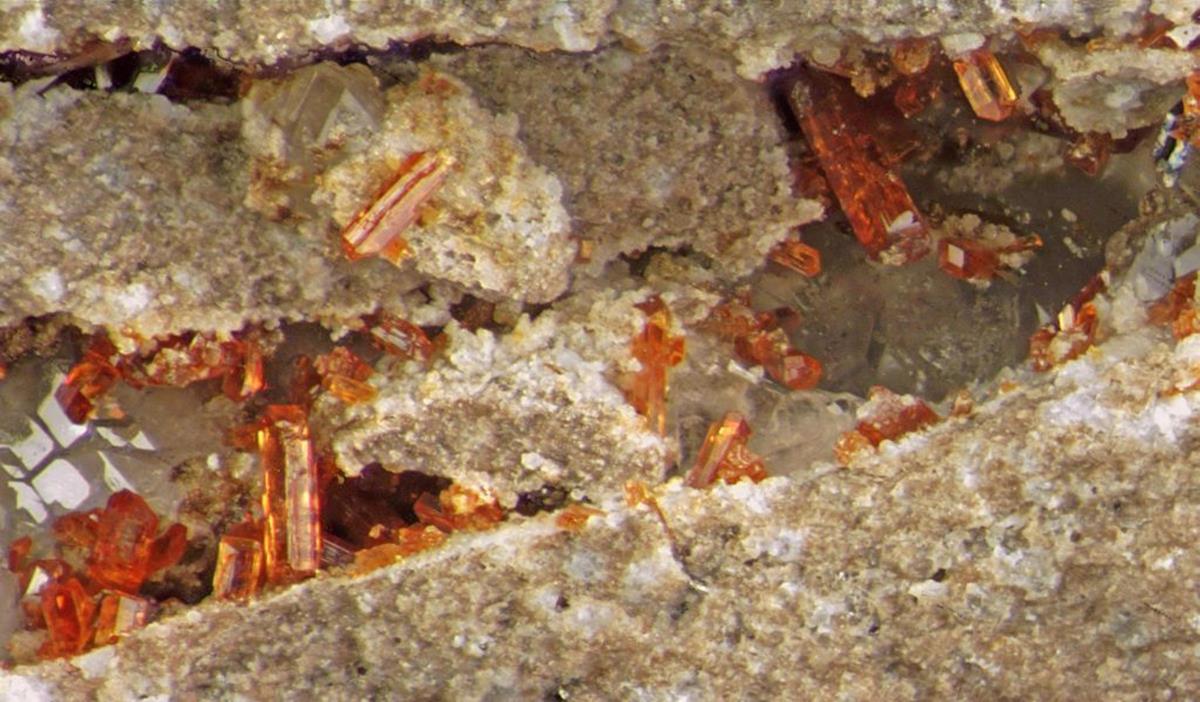 What are Miarolitic Cavities or Textures? | Earth Know