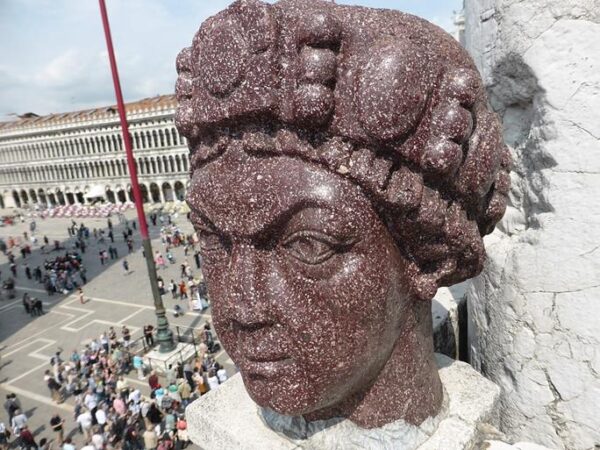 Purple, Red, or Roman Imperial Porphyry | Earth Know