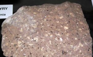Porphyry In Geology and Rock Examples? | Earth Know